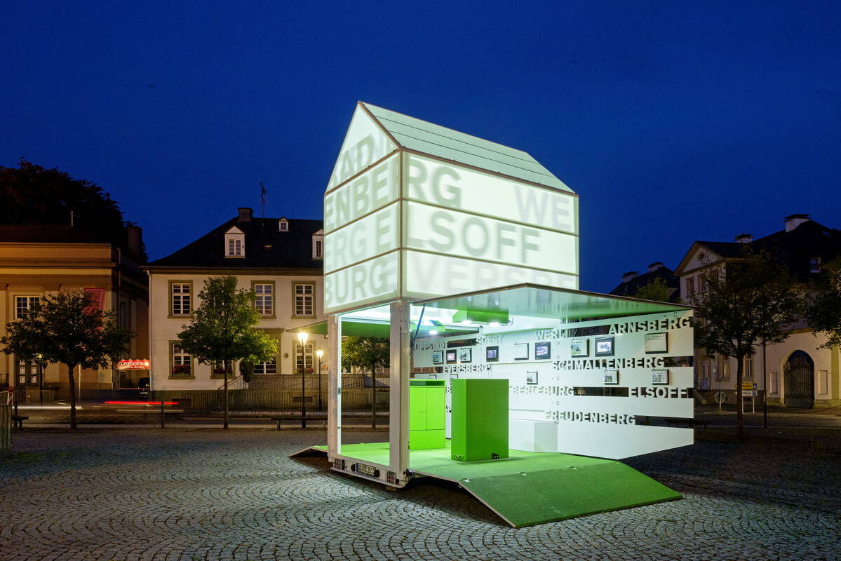 Mobiler Infostand zu Vermieten /// Kalhöfer-Korschildgen